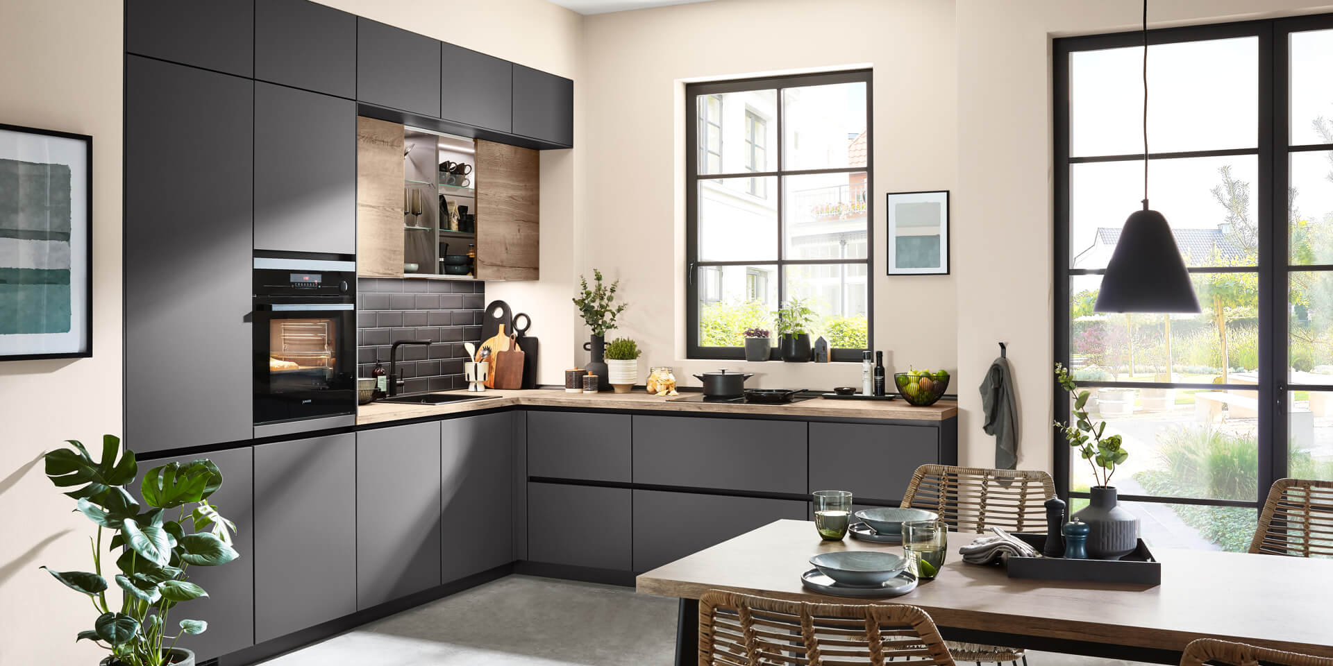 Saksalaiset keittiökalusteet suomalaiseen makuun | Noblessa-keittiöt